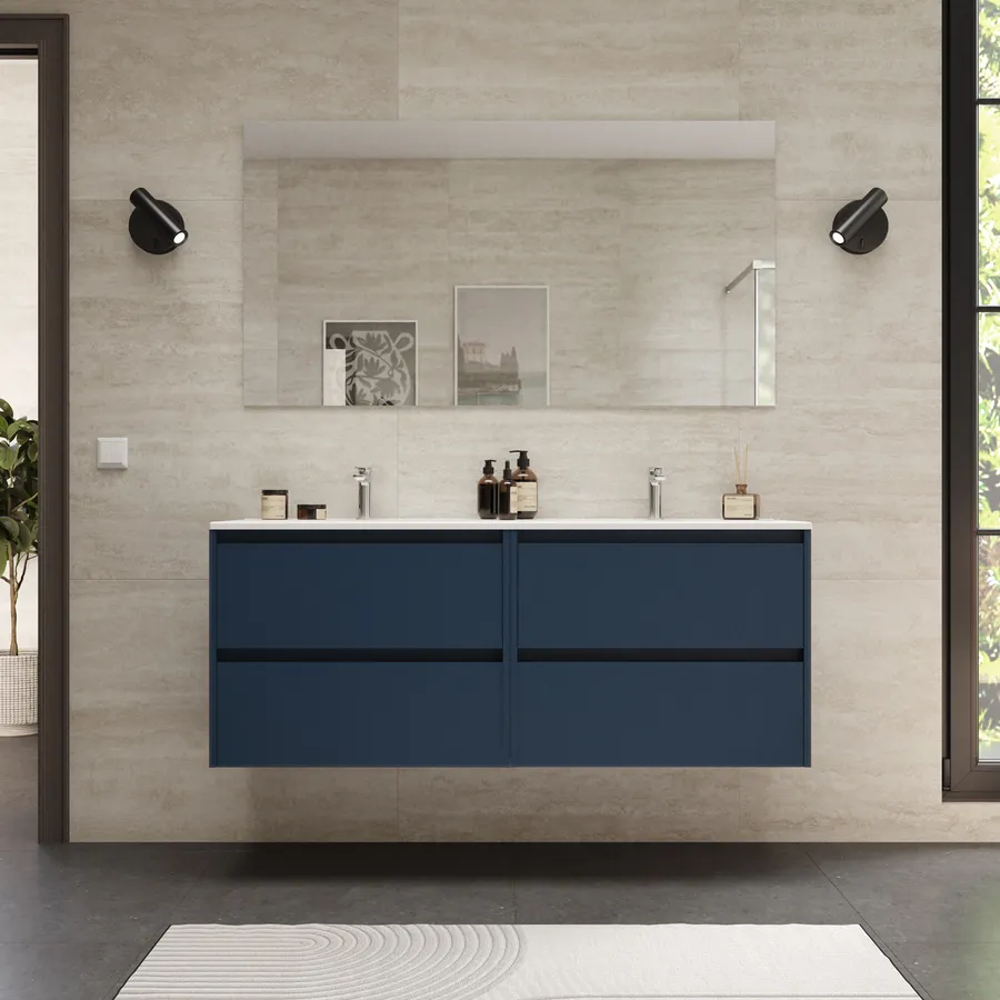 Mobile bagno sospeso 140 cm blu satinato con lavabo doppio e specchio ...