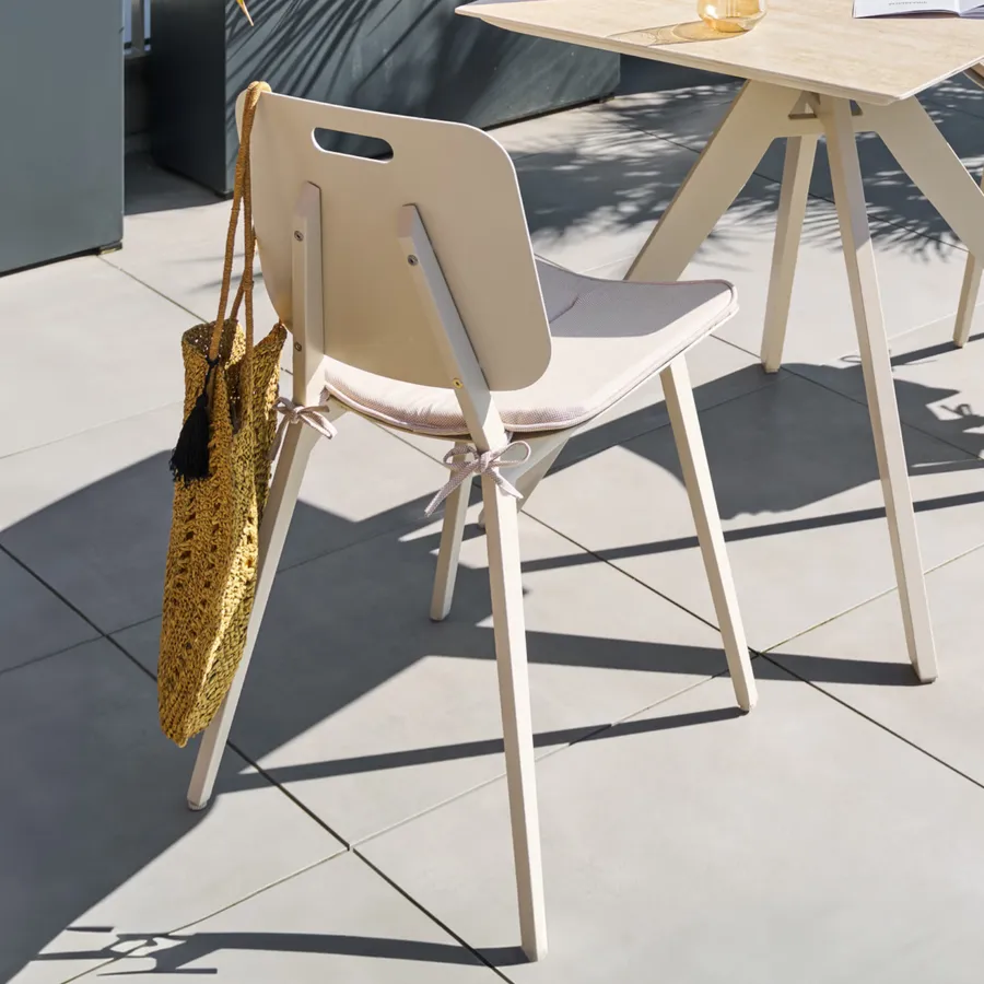 Sedia da giardino in alluminio crema con cuscino - Dyeg