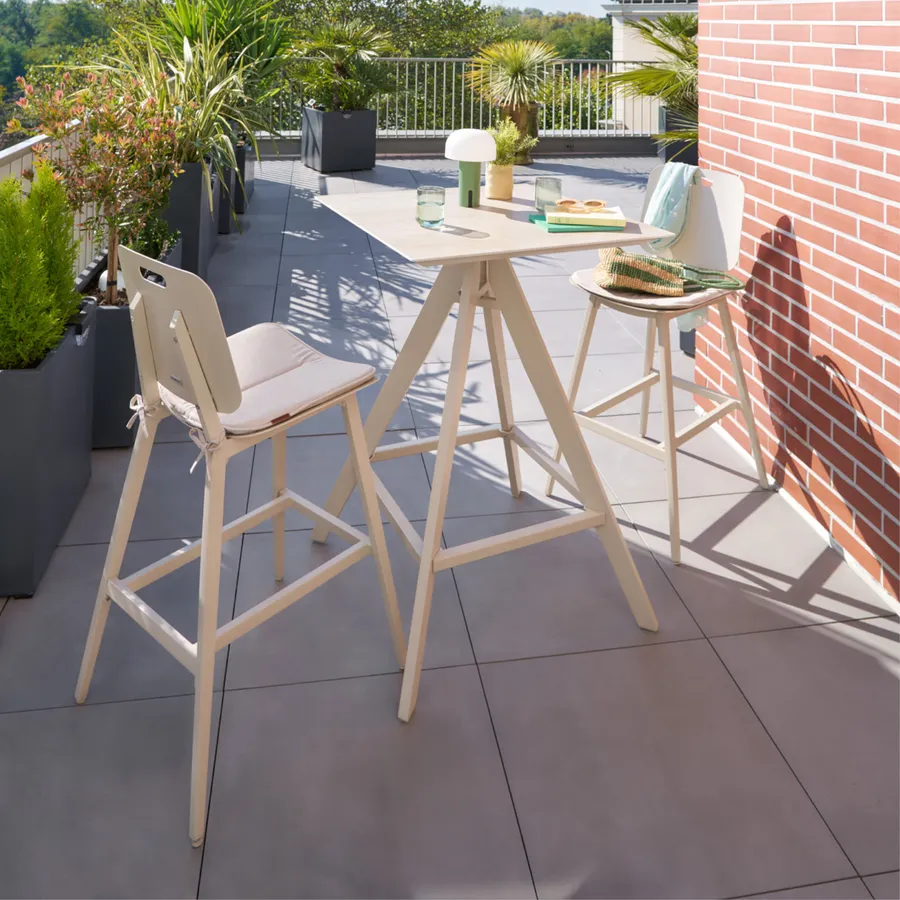 Tavolo alto da giardino 75x75 cm in alluminio crema con top effetto ...